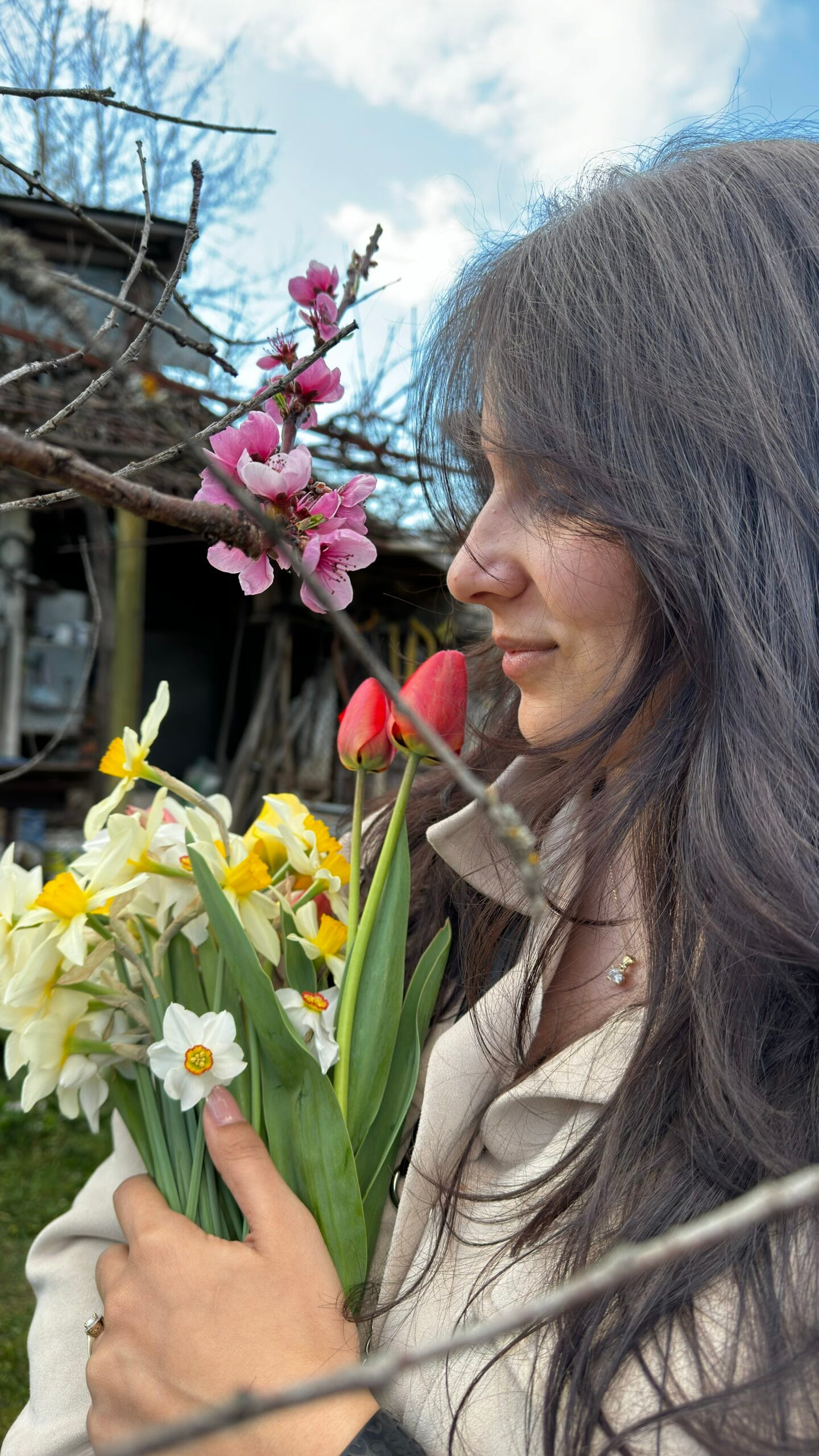 How to Compost Paper: What’s Safe, What’s Not, and 5 Easy Steps